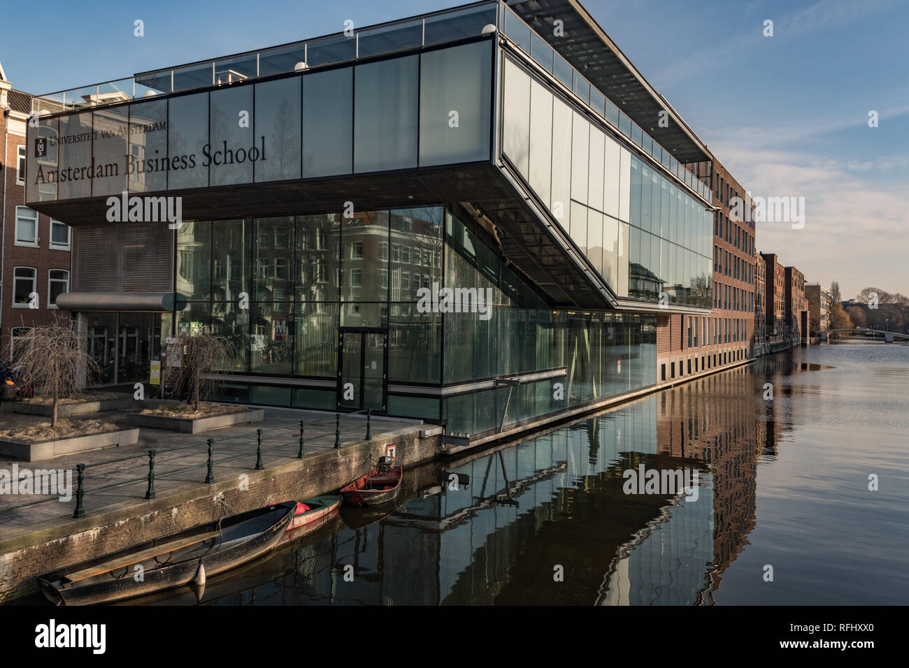 Universiteit Van Amsterdam Logo