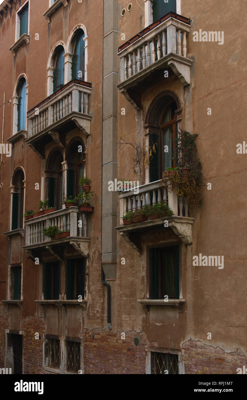 Balcony in Venice Overlooking canal Stock Photo - Alamy