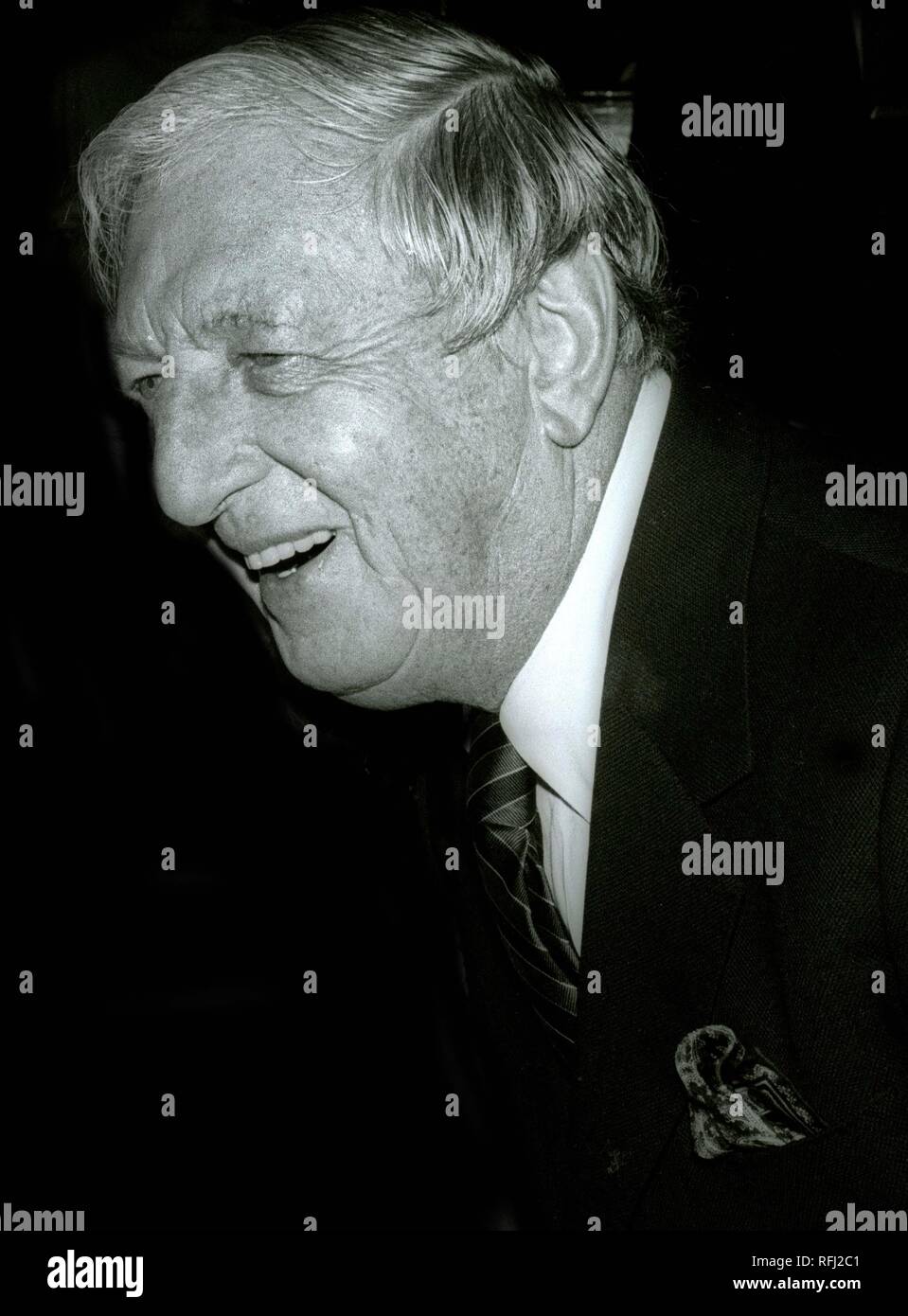 Ray Bolger Undated Photo By Adam Scull/PHOTOlink.net Stock Photo - Alamy