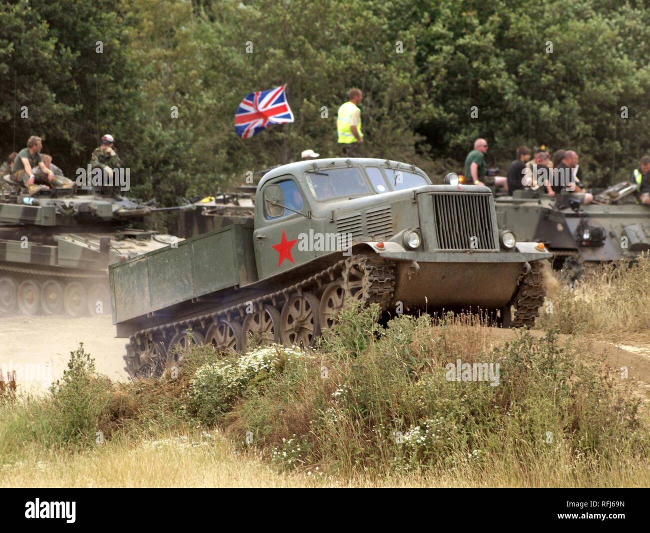 ATLM Gun Tracktor pic-005 Stock Photo - Alamy