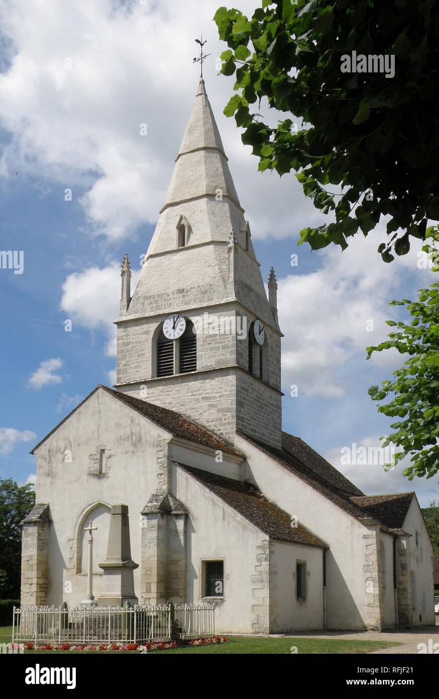 Auxey-Duresses Église Saint-Martin 4 Stock Photo - Alamy