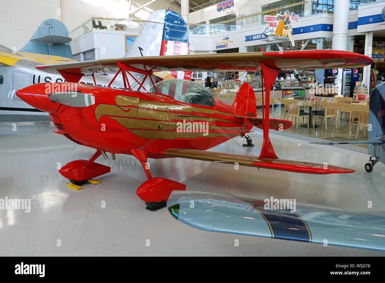 Christen eagle hi-res stock photography and images - Alamy