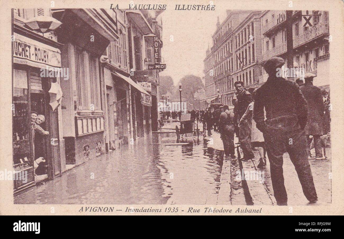 Avignon - inondation 1935 - Rue Théodore Aubanel Stock Photo - Alamy