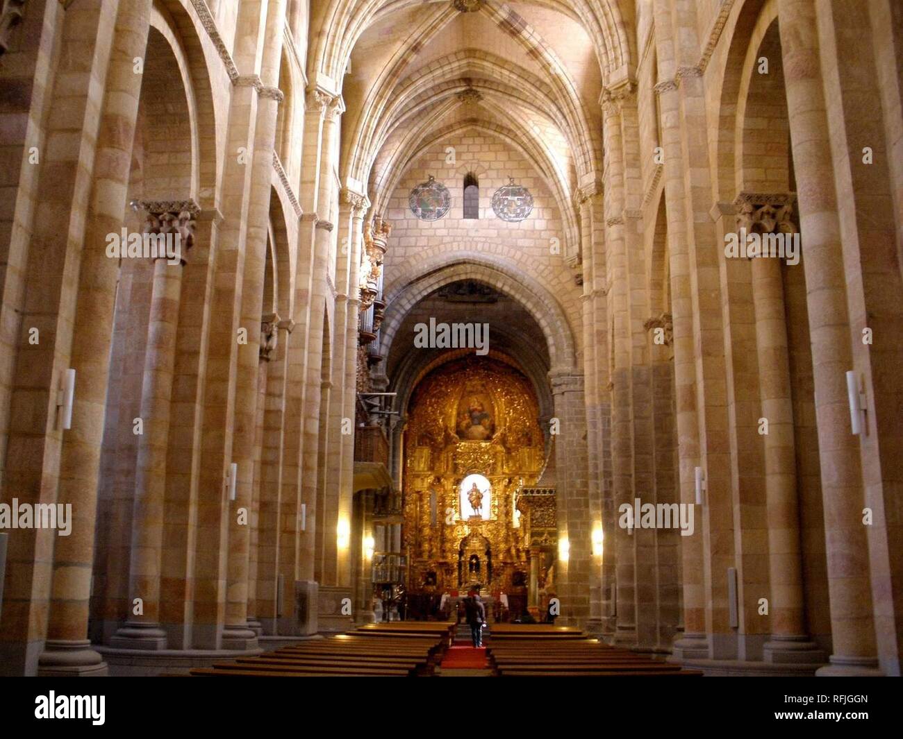 - Basilica de San Vicente, interiores 03 Stock Photo - Alamy