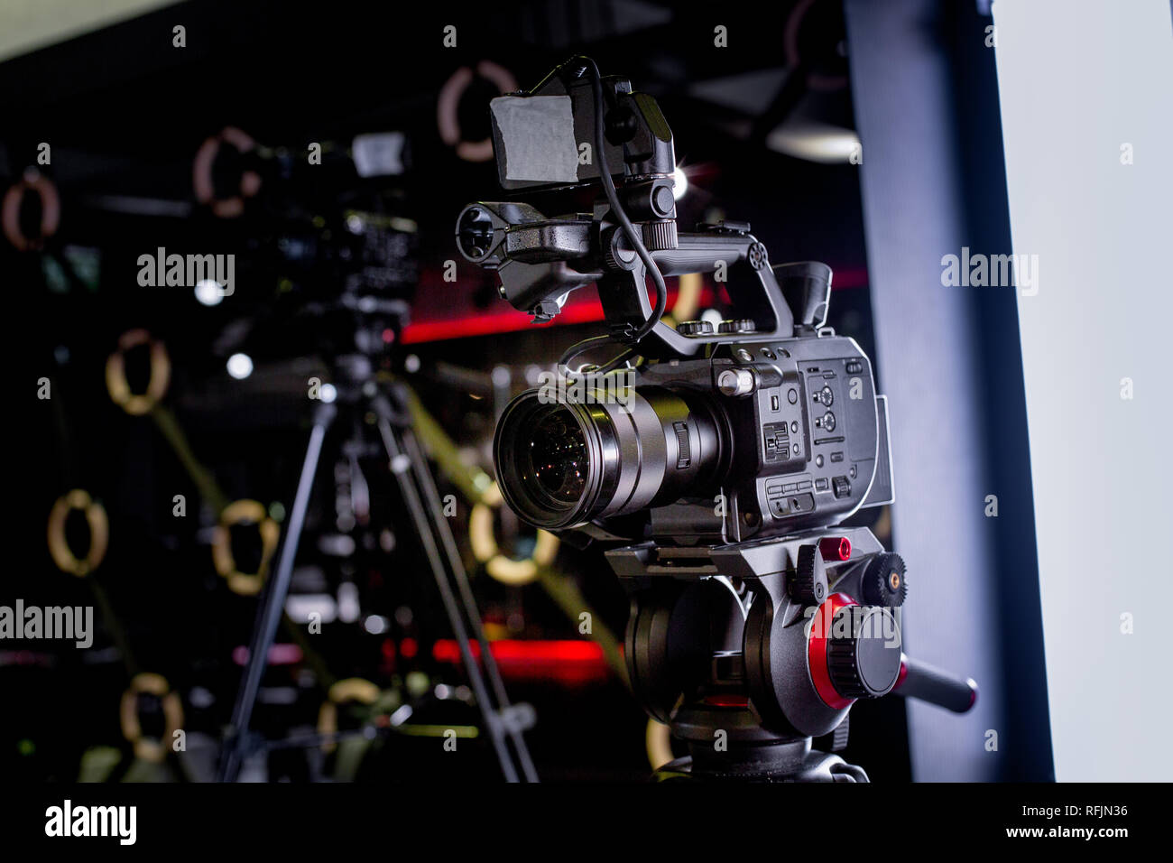 Tv cameras bright light hi-res stock photography and images - Alamy