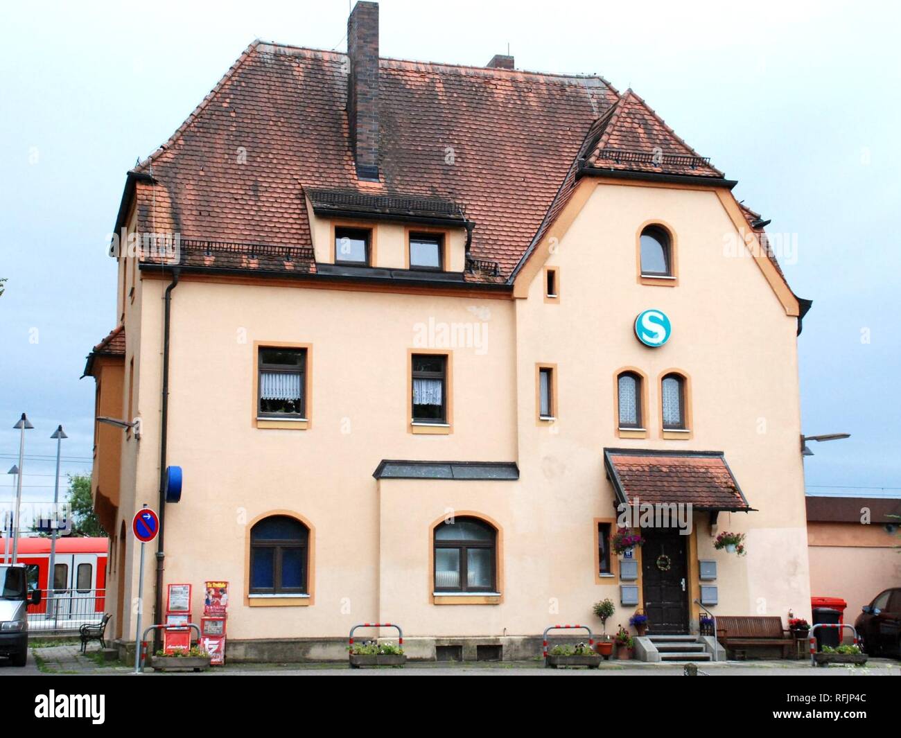 Aying hi-res stock photography and images - Alamy