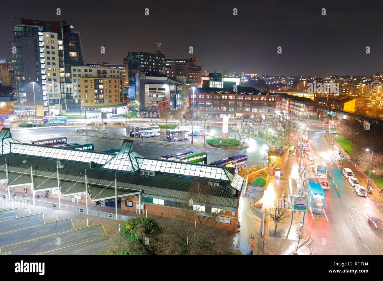 Bus station at night hi-res stock photography and images - Alamy