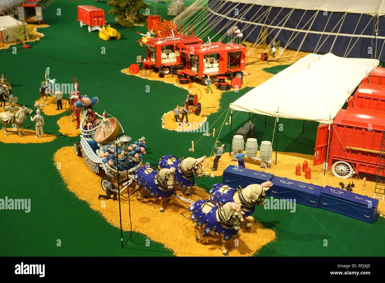 Circus lot hi-res stock photography and images - Alamy