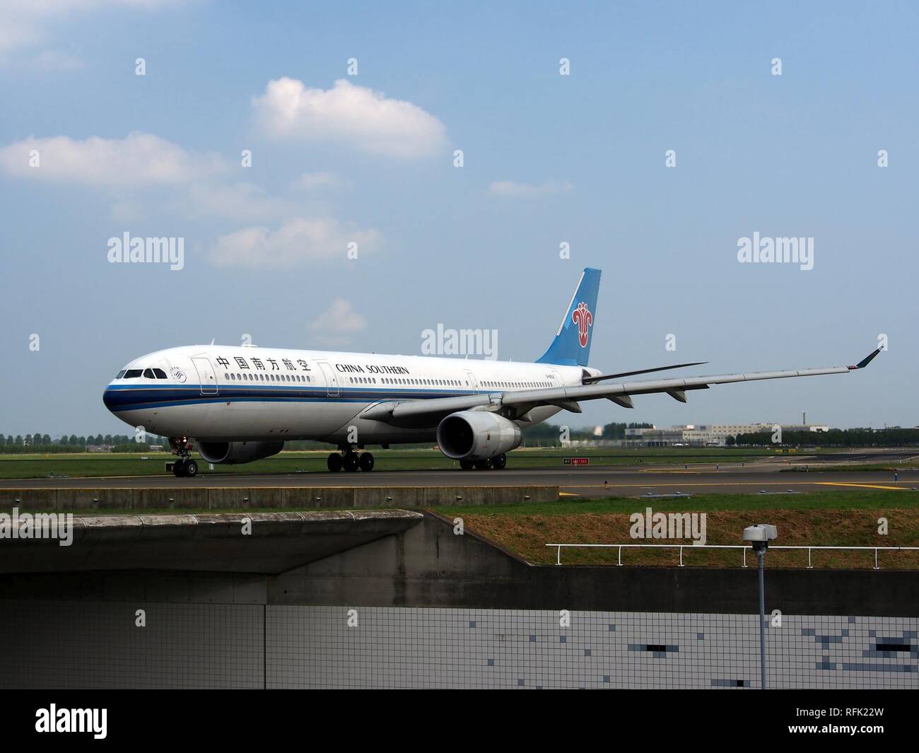 China southern airbus a330 hi-res stock photography and images - Alamy
