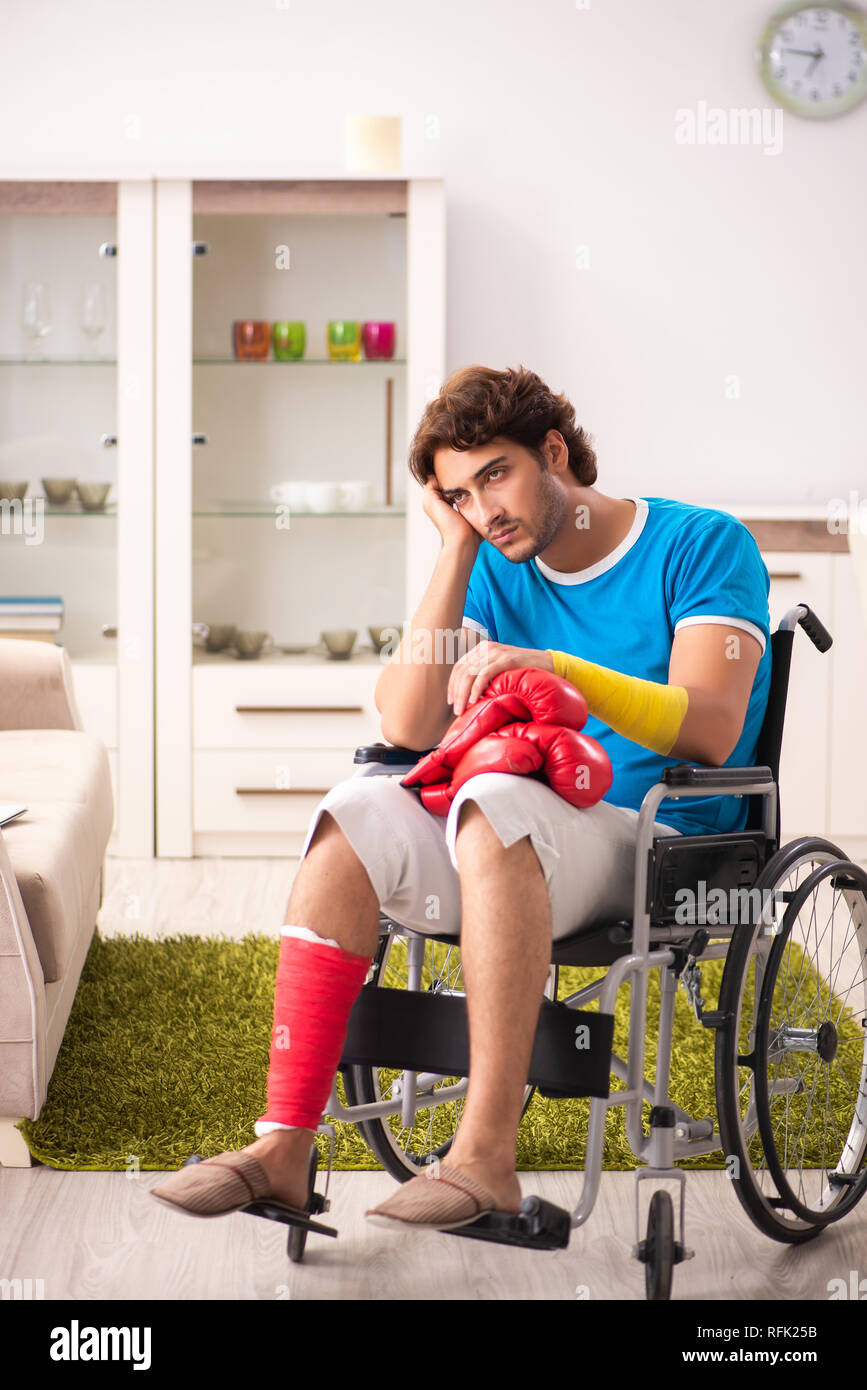 Injured man recovering from his injury Stock Photo - Alamy
