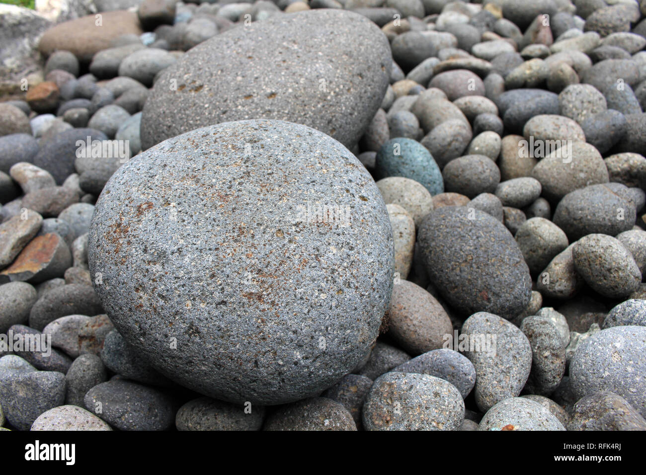 Igneous rocks granite pebbles hi-res stock photography and images - Alamy