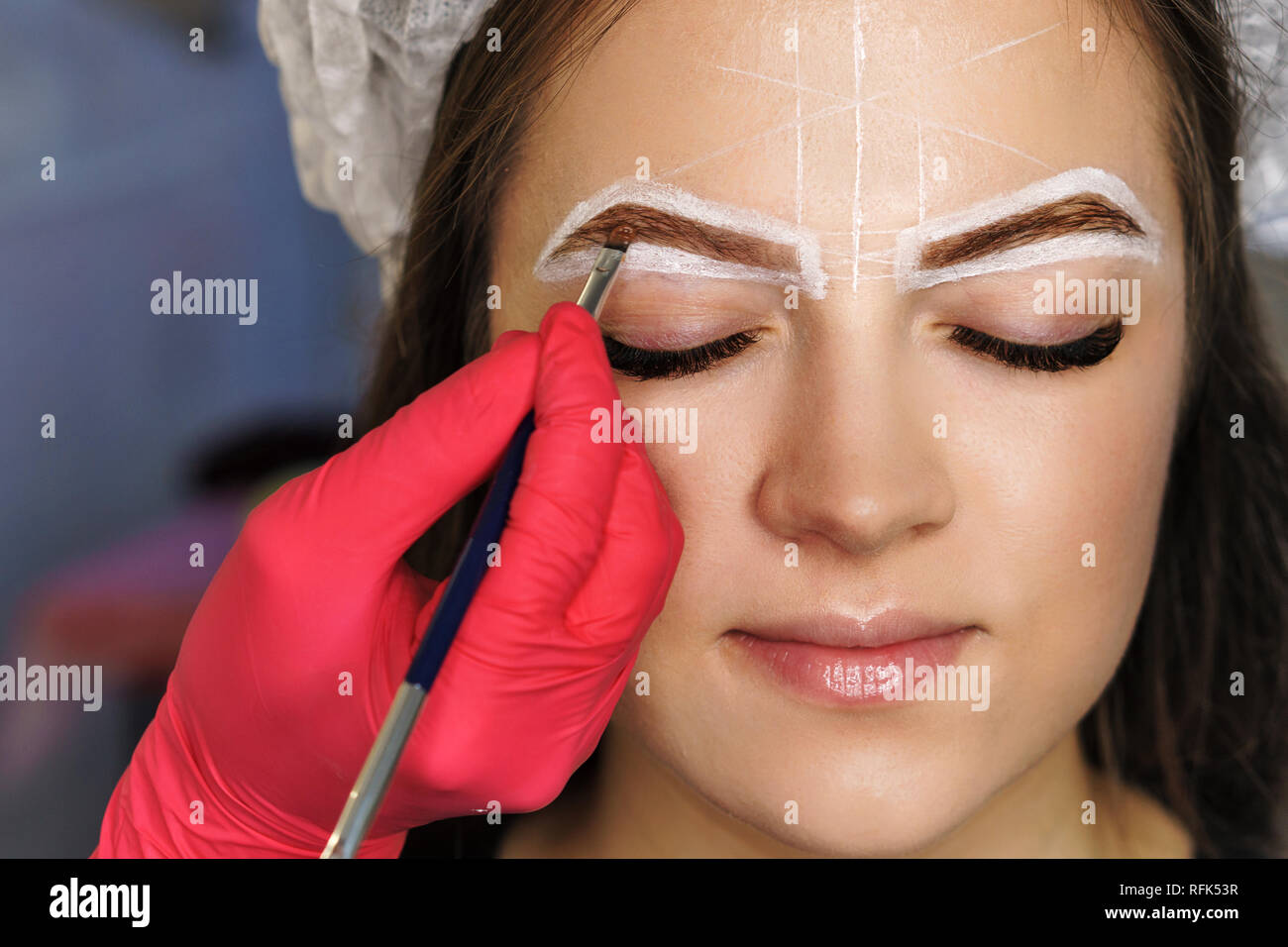 Eyebrow correction. Eyebrow dyeing and hair drawing to create perfect ...