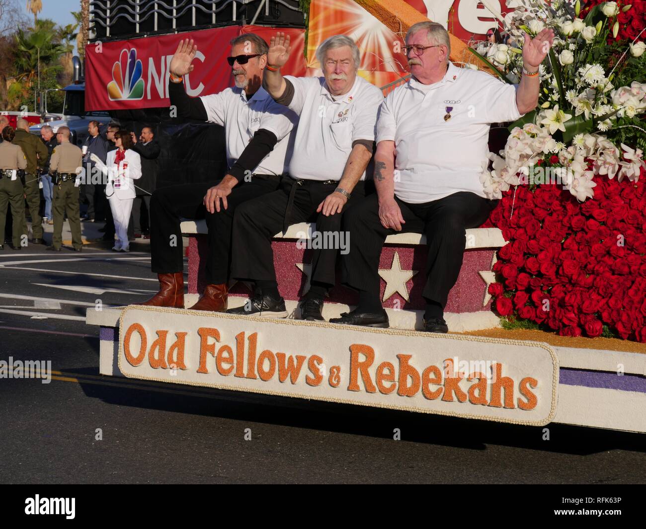 Parade float wave hi-res stock photography and images - Alamy