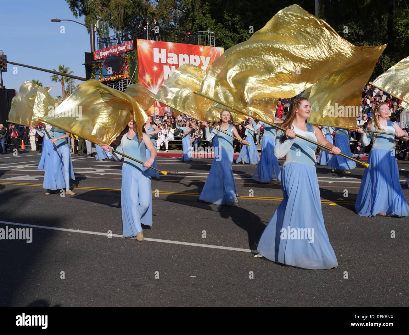 High school marching band rose parade hi-res stock photography and ...