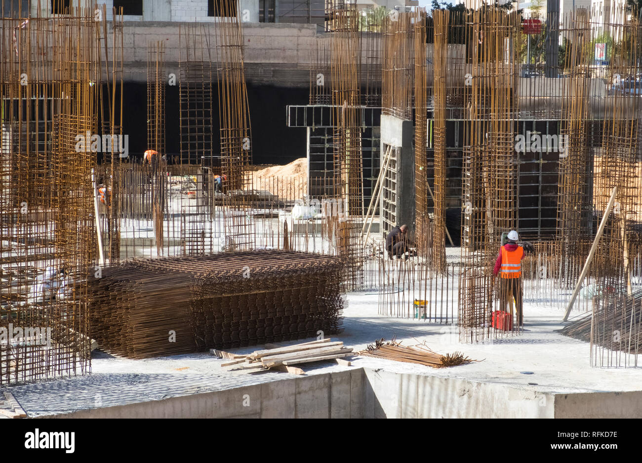 Construction pit with preparation of reinforcement and formwork for the ...