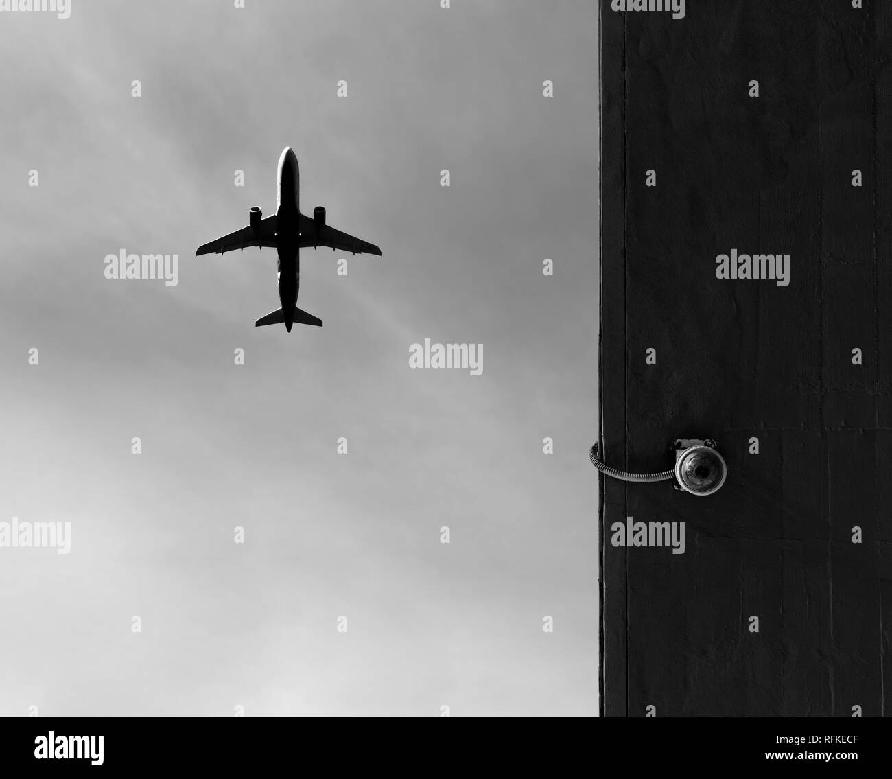 Security camera mounted on the wall hi-res stock photography and images ...