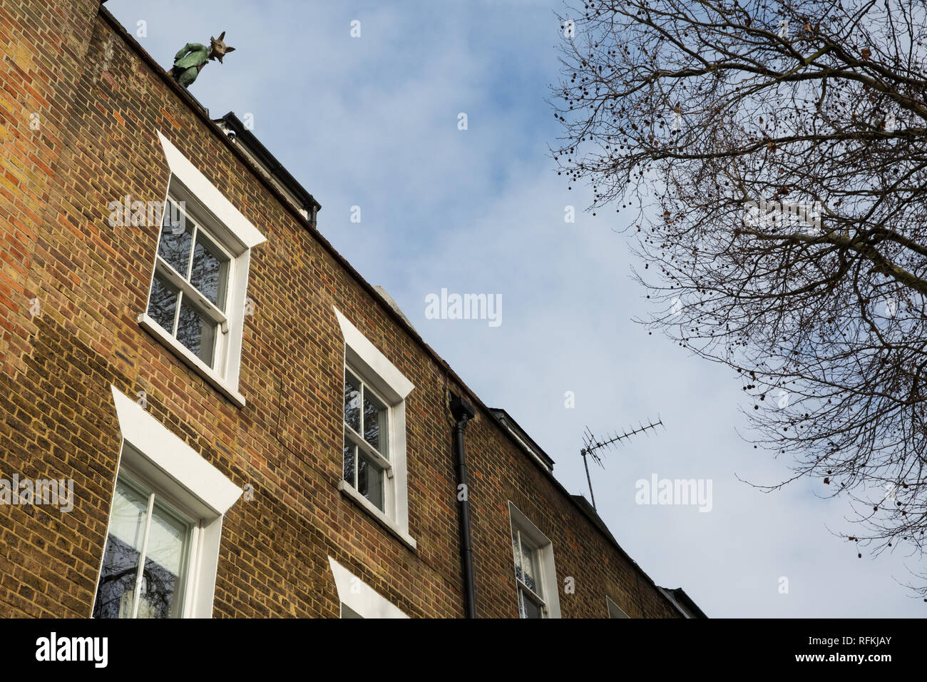 London, UK. 25th January, 2019. A figure of a fox peers from the roof ...