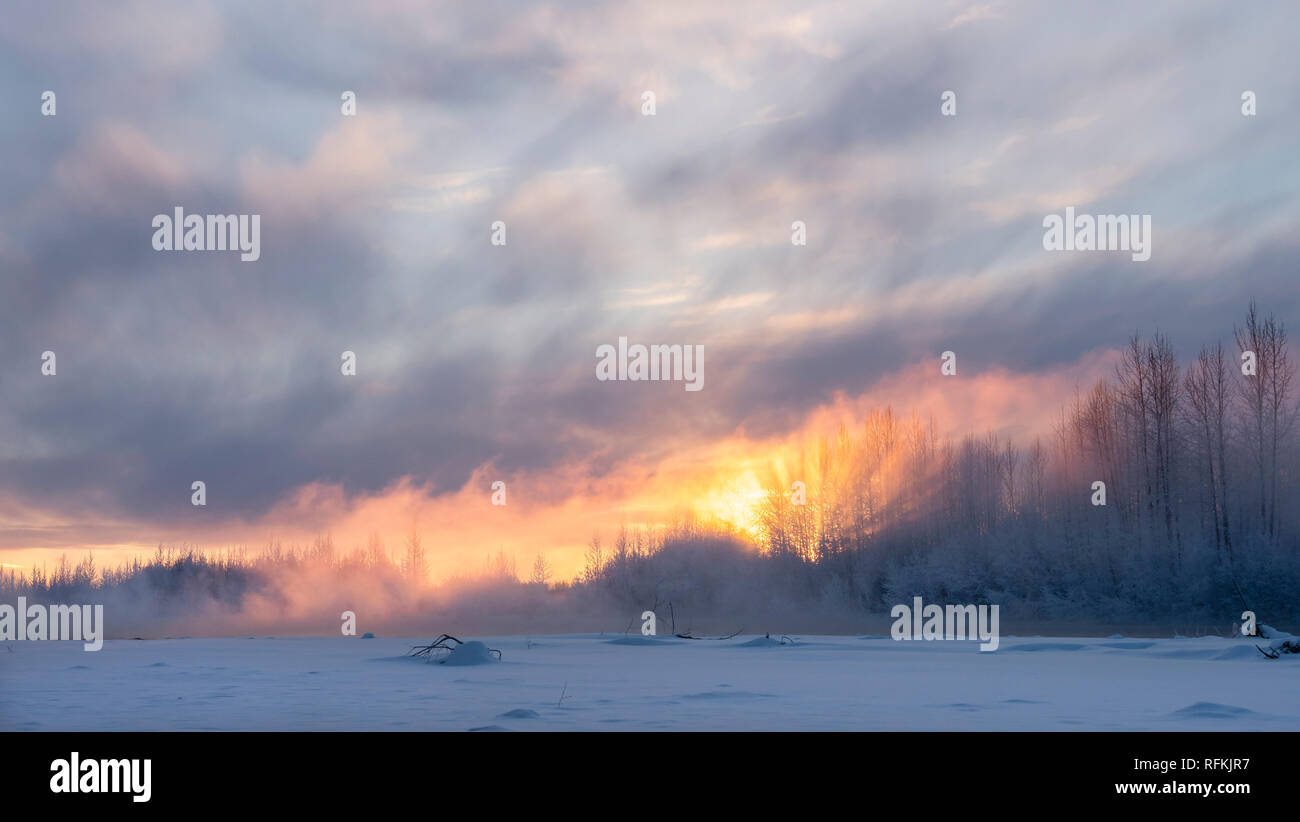 Steam rising from river hi-res stock photography and images - Alamy