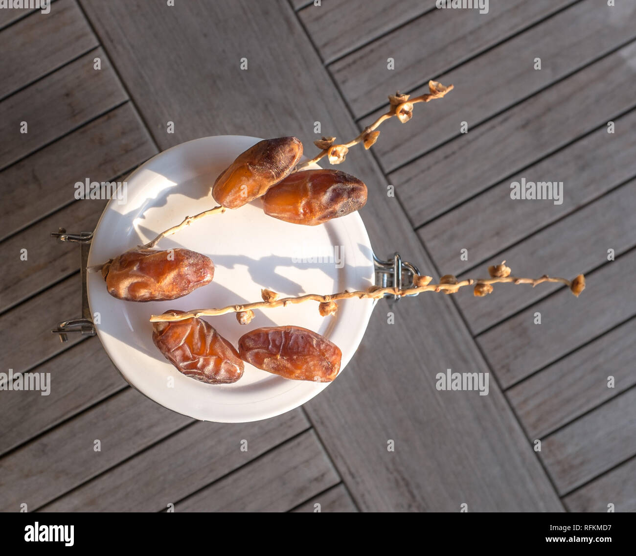 Dried date close up shot Stock Photo - Alamy