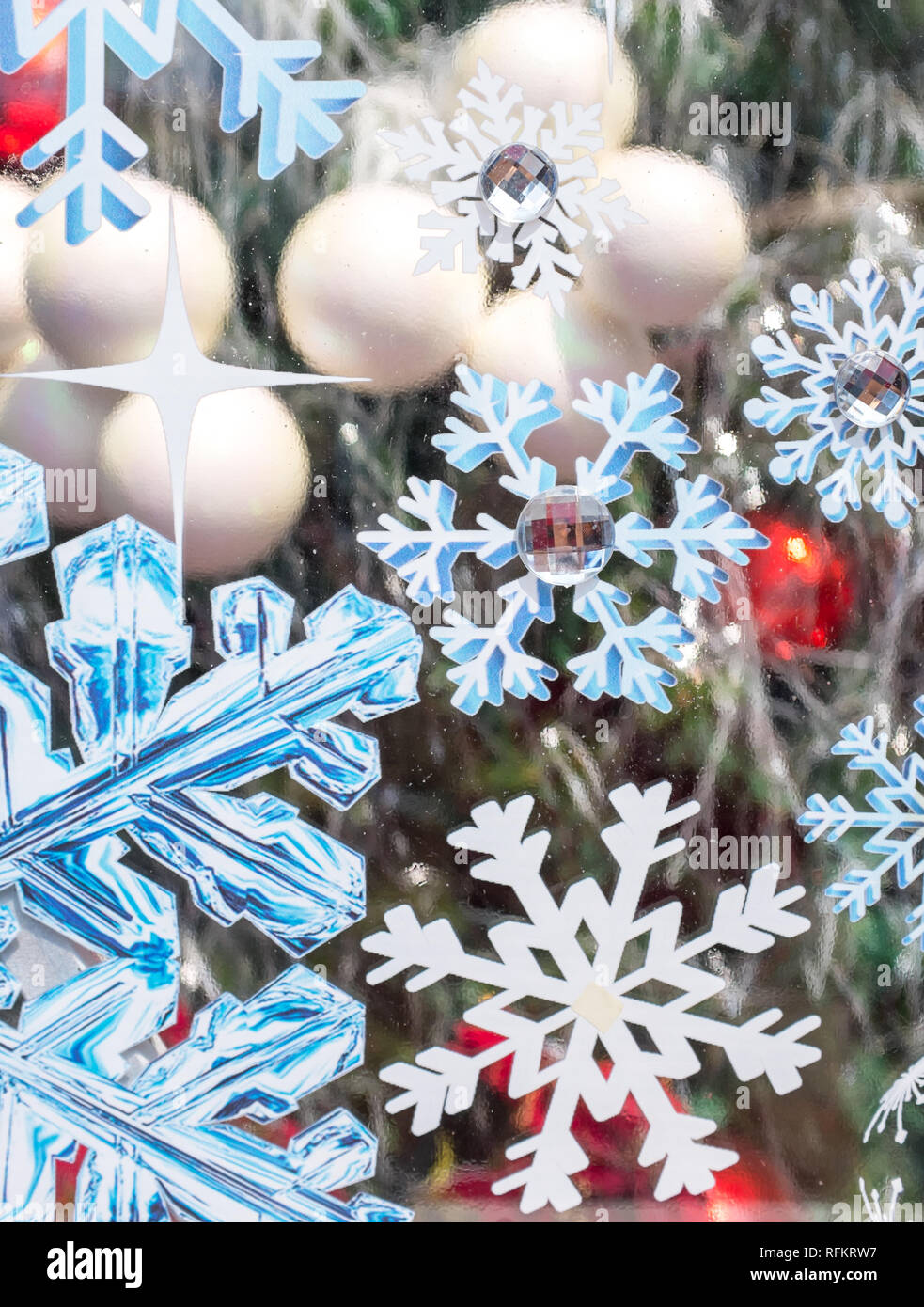 Christmas decoration with winter theme Stock Photo - Alamy