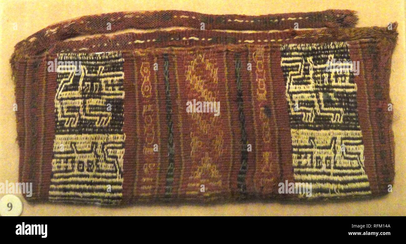 Bag, camelid fiber, Inka style, Nasca Stock Photo - Alamy