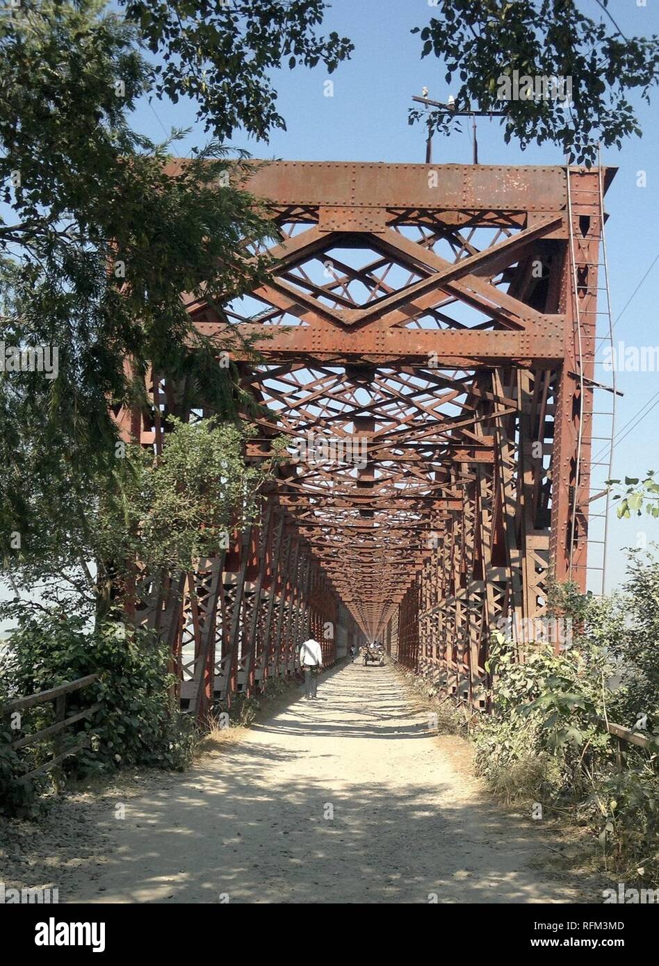 Balawali Railway Bridge Bijnor Stock Photo - Alamy