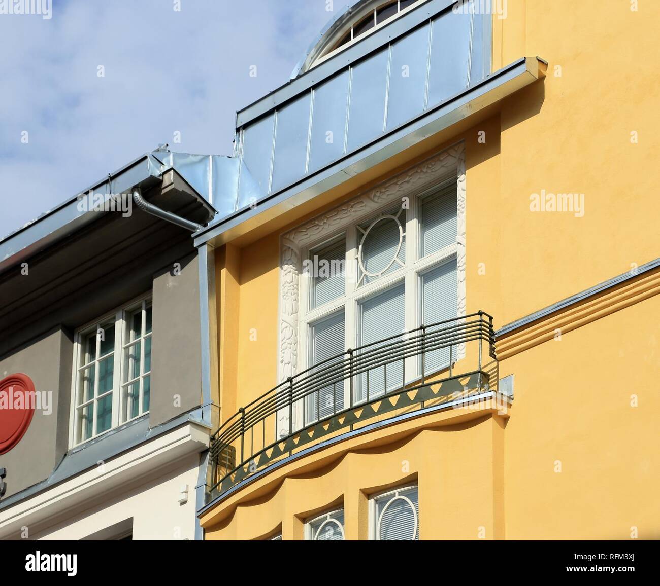 Balconet High Resolution Stock Photography and Images - Alamy