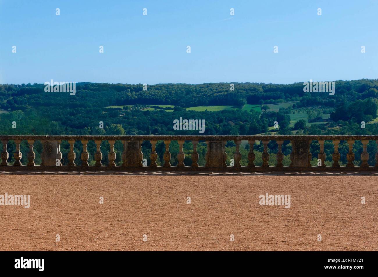 Chateau balustrade hi-res stock photography and images - Alamy