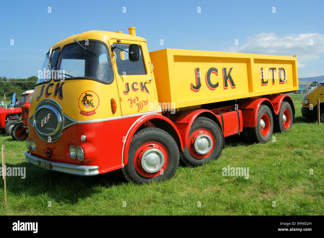 8 wheel truck hi-res stock photography and images - Alamy