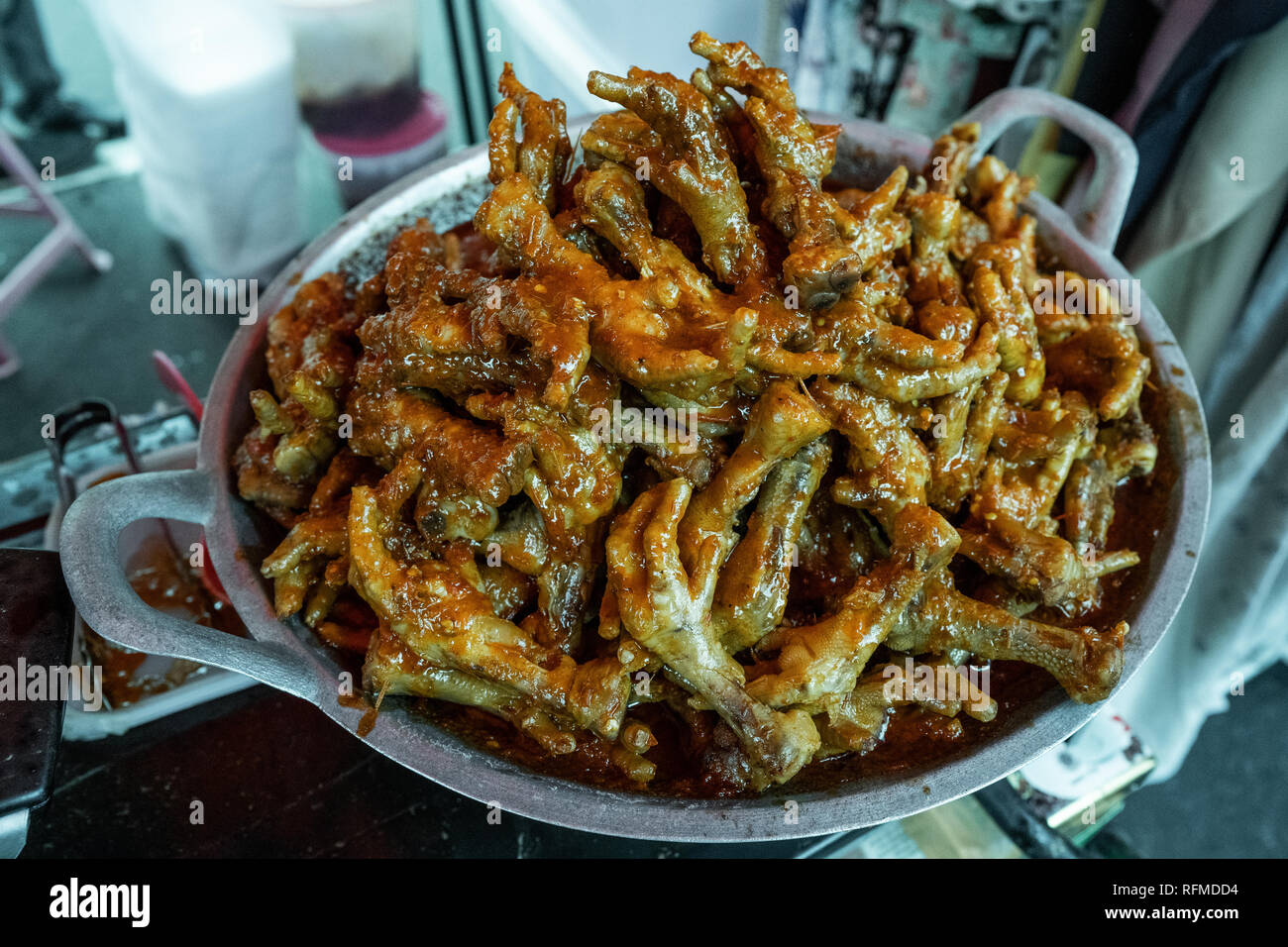 Chicken claws hi-res stock photography and images - Alamy