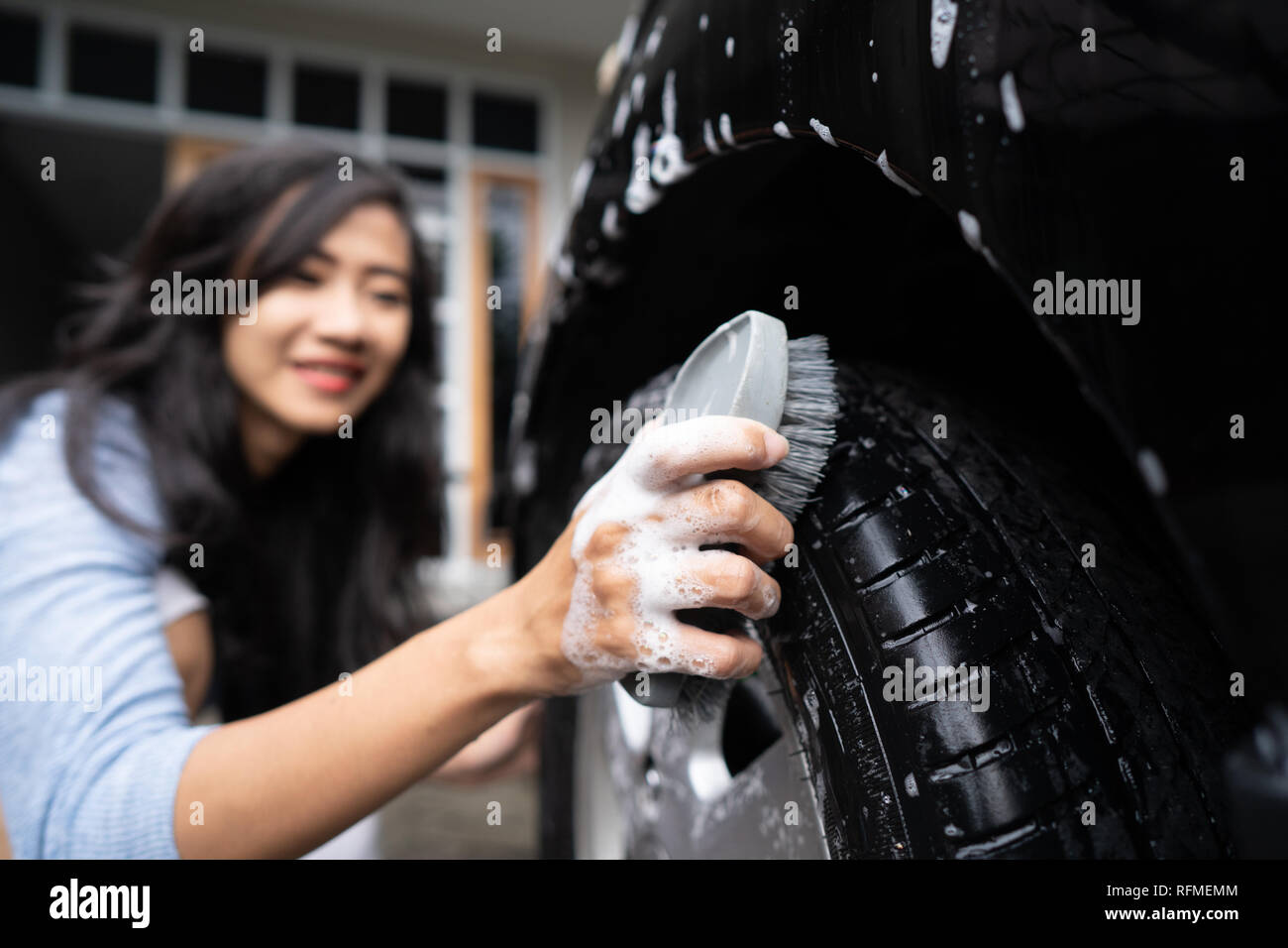 woman cleaning up her car Stock Photo - Alamy