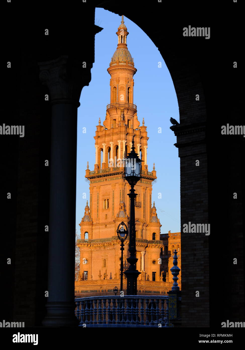 Plaza Espana Parque de Maria Luisa - Seville Spain Stock Photo - Alamy