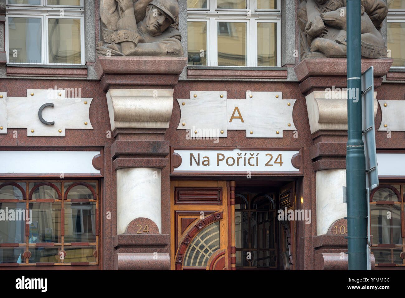 Rondocubism hi-res stock photography and images - Alamy