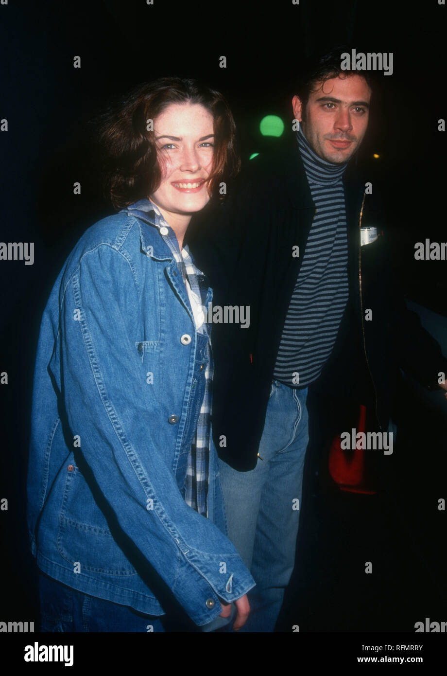 La Cara De Lara Flynn Boyle En 2024 Lara Flynn Boyle 2003 Golden Globe