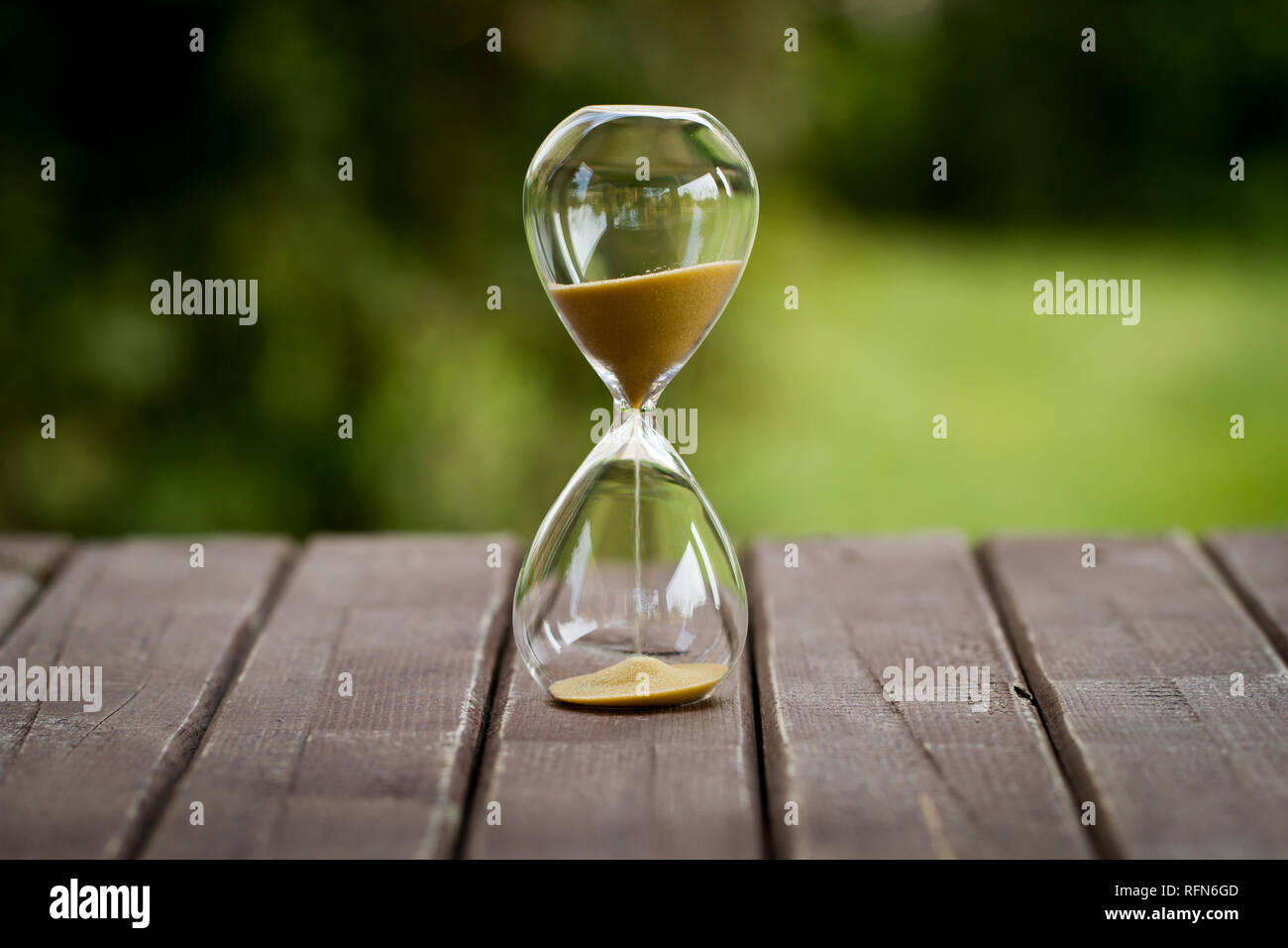 A time timer, hourglass Stock Photo - Alamy
