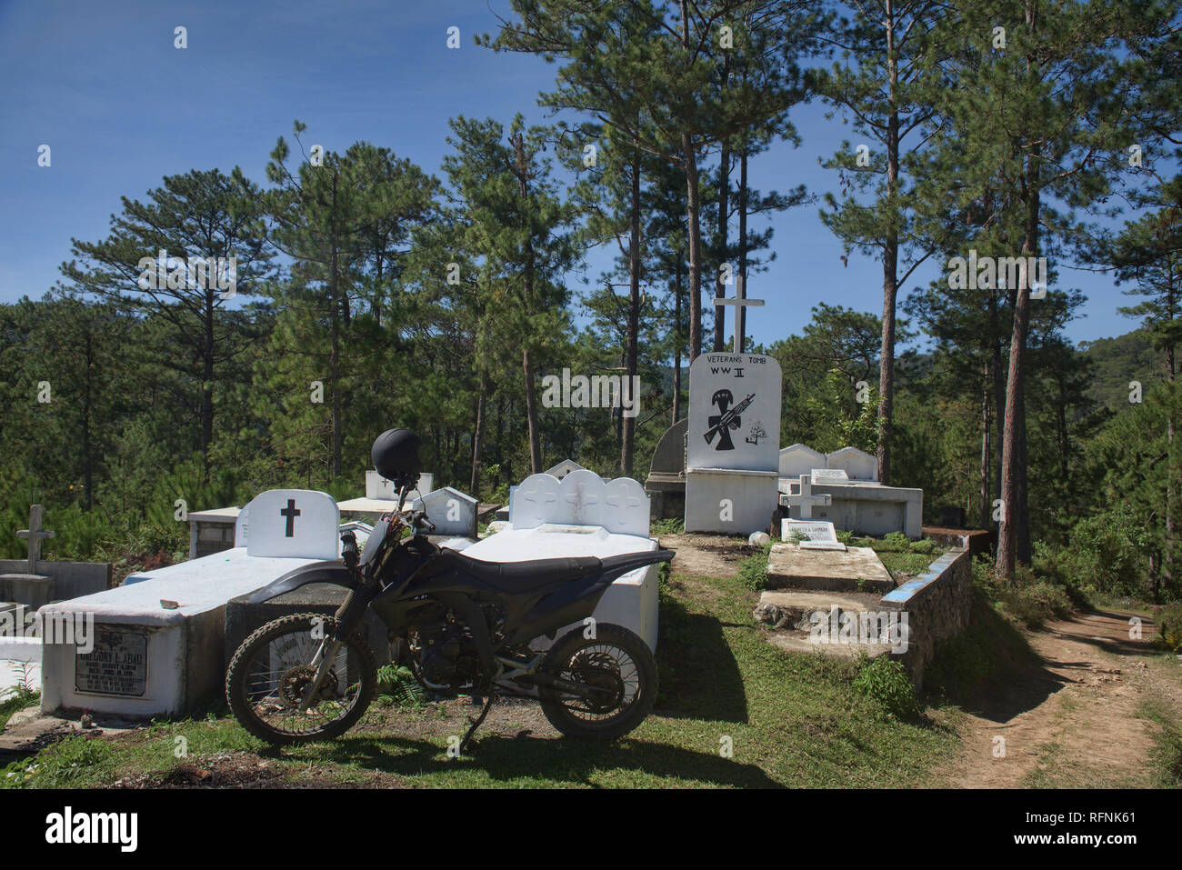 Filipino cemetery hi-res stock photography and images - Alamy