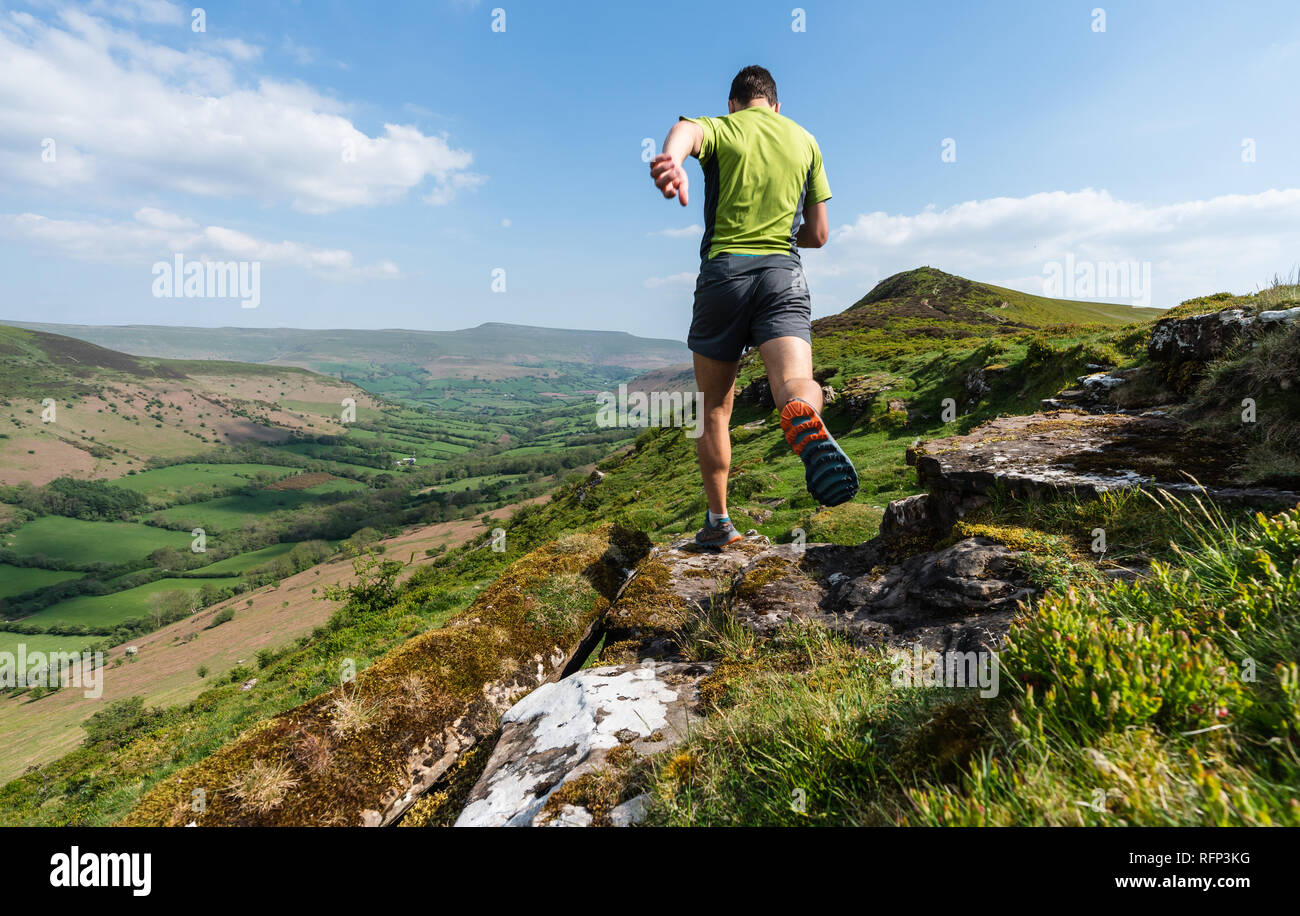Hill running brecon beacons hi-res stock photography and images - Alamy