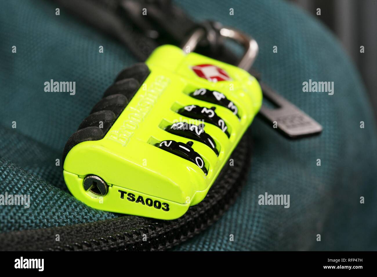 Tsa lock hi-res stock photography and images - Alamy