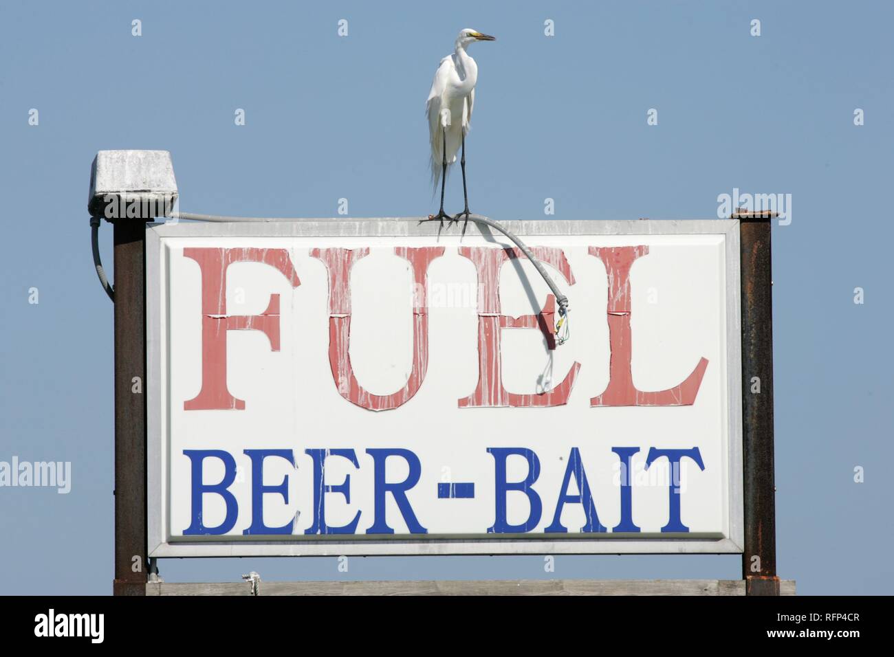 Service station for boats hi-res stock photography and images - Alamy