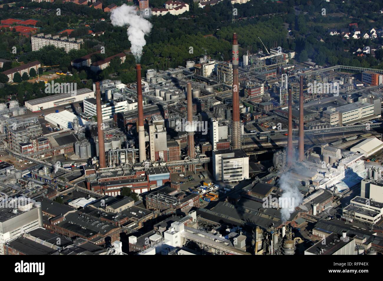 Henkel plant, chemical factory, Duesseldorf, North Rhine-Westphalia ...