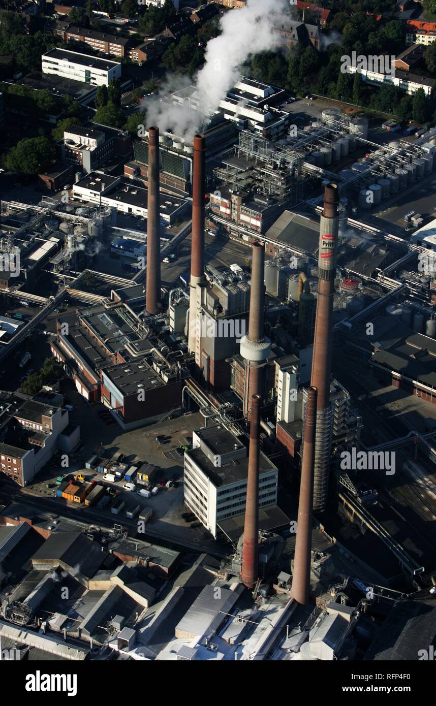 Henkel plant, chemical factory, Duesseldorf, North Rhine-Westphalia ...