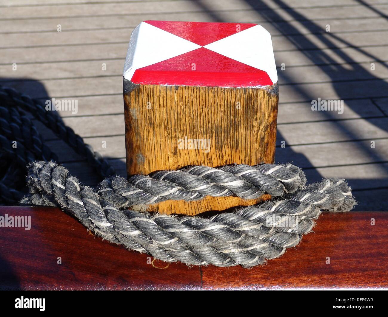 Ships bollard hi-res stock photography and images - Alamy