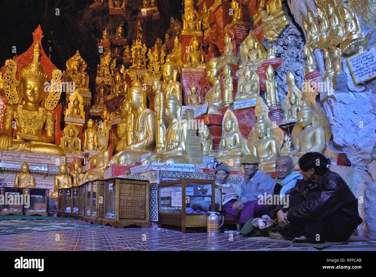 1000 Buddhas Cave High Resolution Stock Photography and Images - Alamy