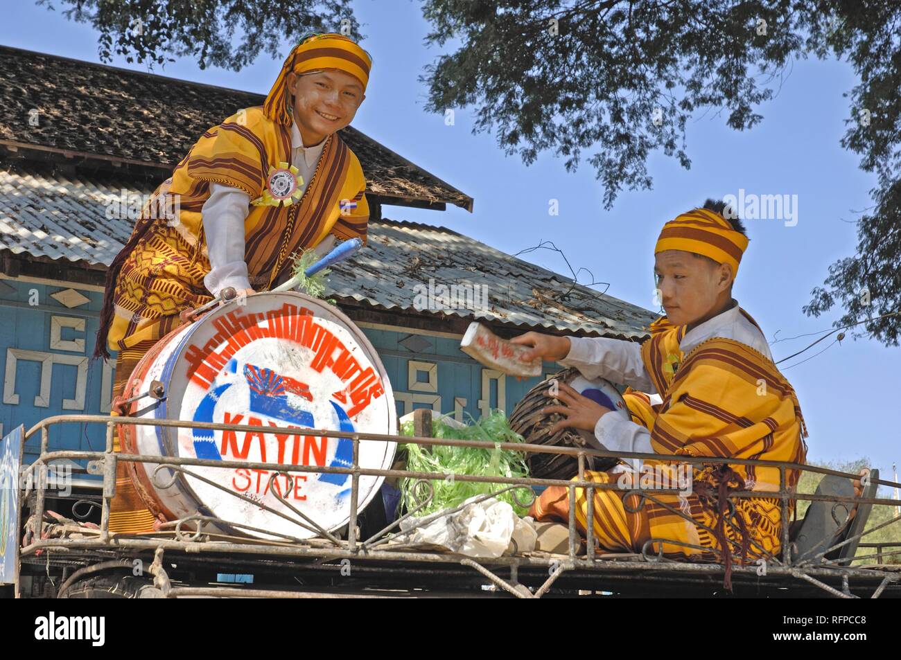 Traditional musicians in Mingun, Myanmar, Burma Stock Photo - Alamy