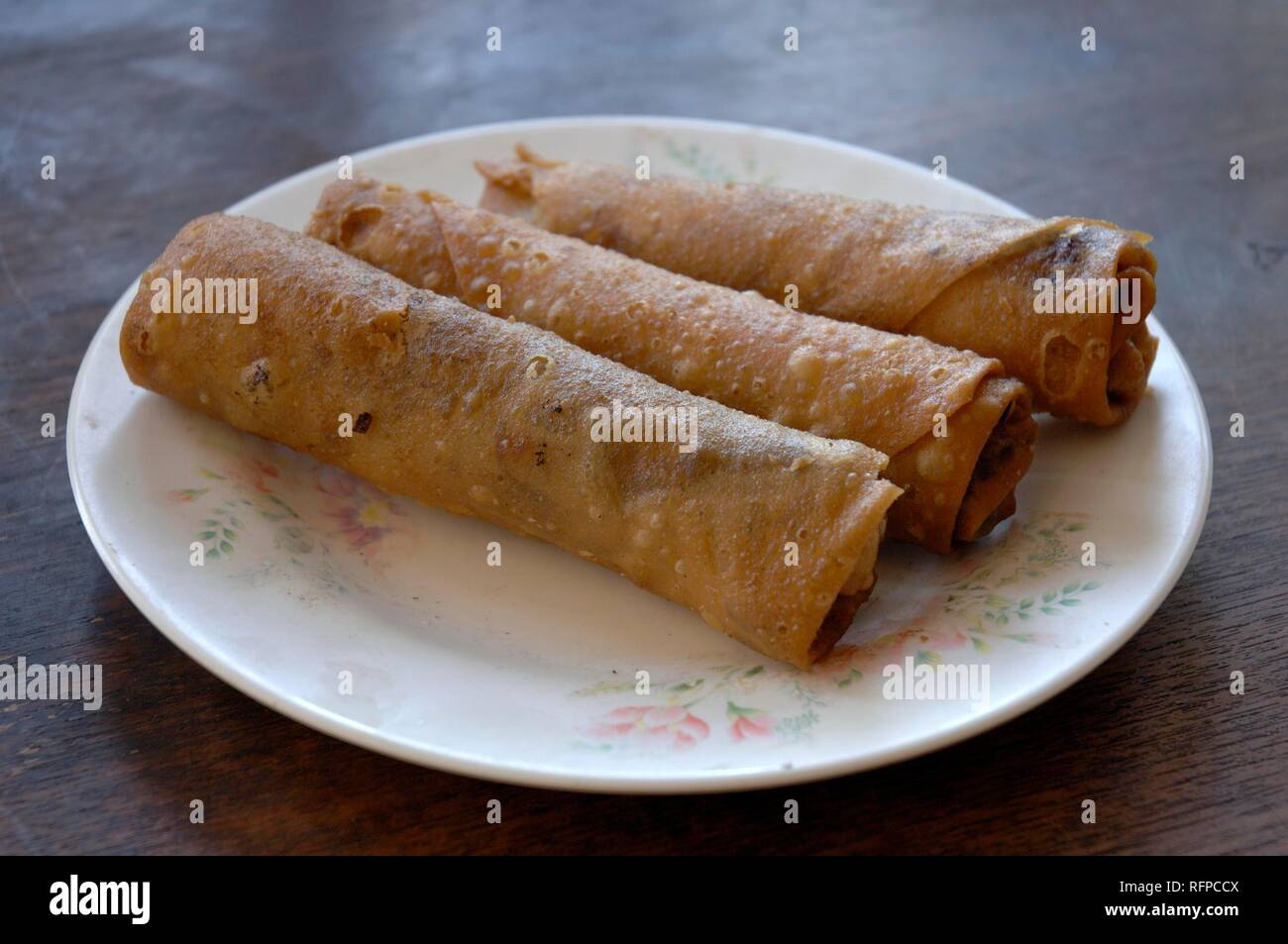 Springrolls, Myanmar, Burma Stock Photo - Alamy