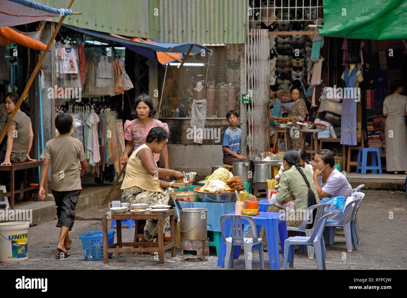 People eating, Bogyoke market, Yangon, Myanmar, Burma Stock Photo - Alamy