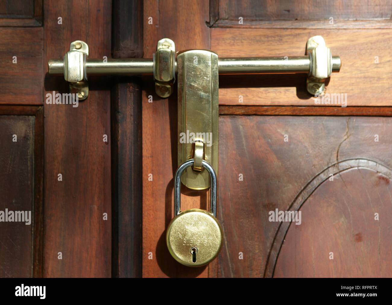 Wooden latch hi-res stock photography and images - Alamy