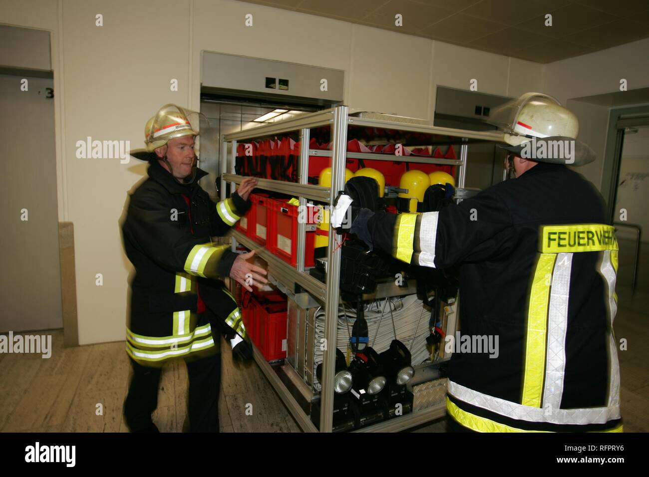 DEU, Federal Republic of Germany, Cologne: Works fire service of the ...