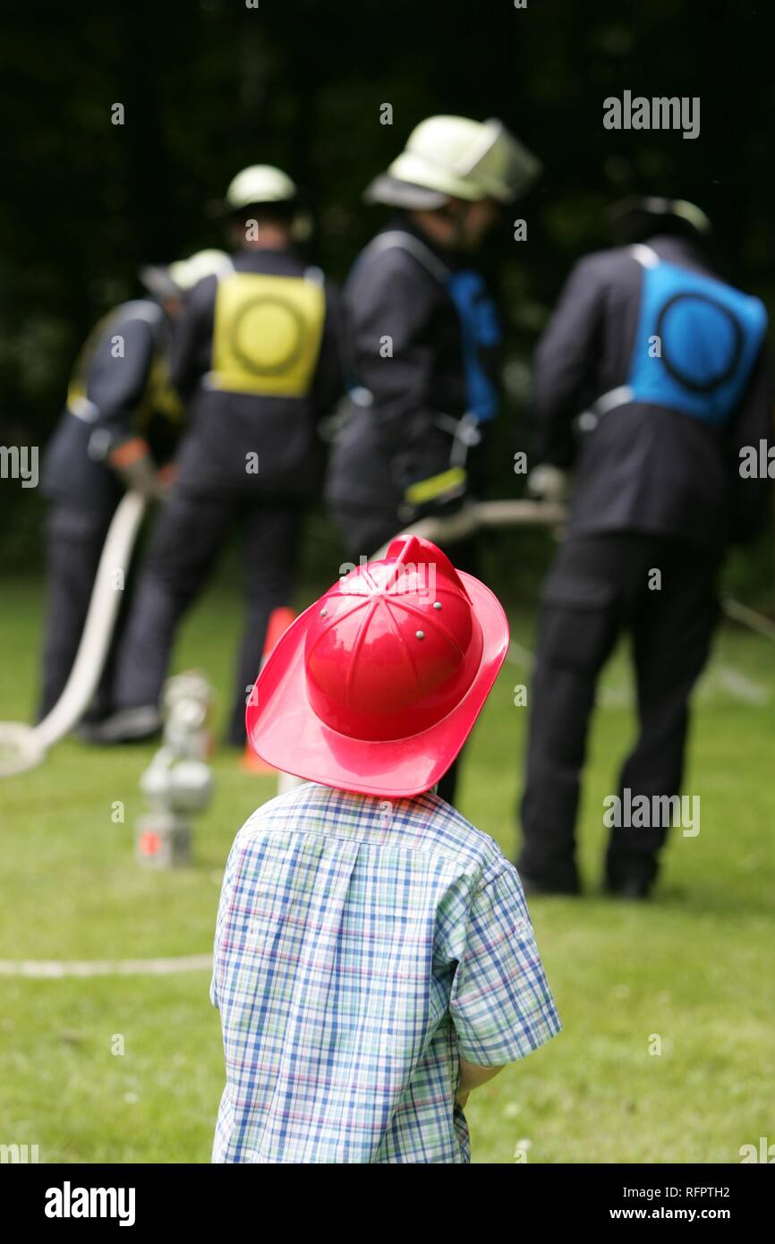 Fire brigade competition hi-res stock photography and images - Alamy