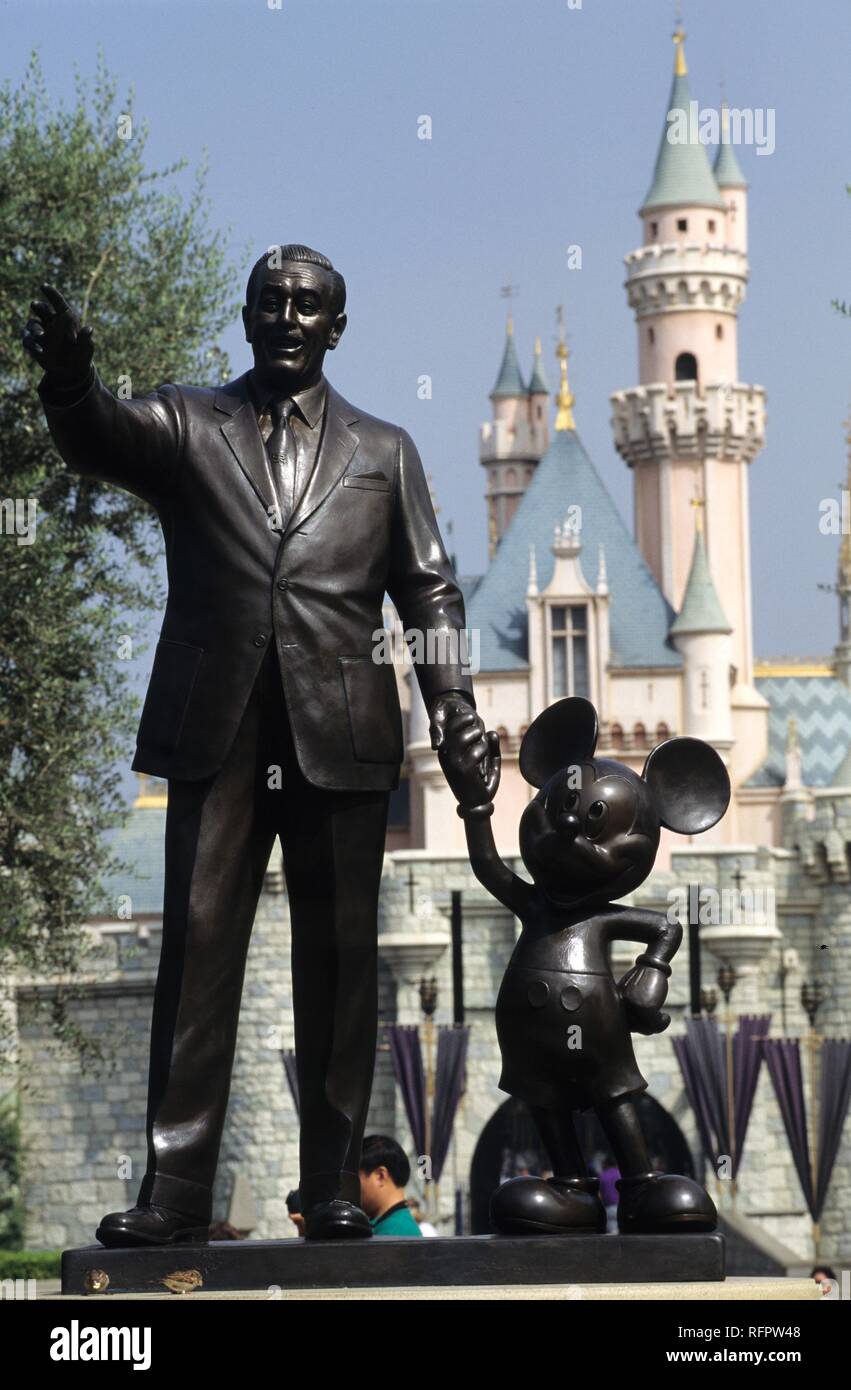 USA, United States of America, California: Disneyland, monument of Walt ...